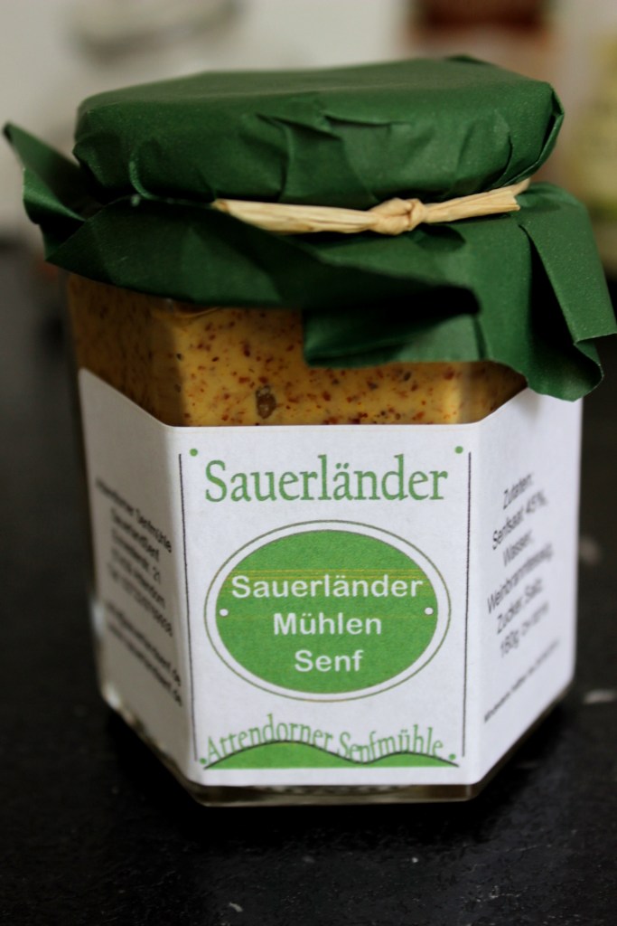 IN DER „ATTENDORNER SENFMÜHLE“