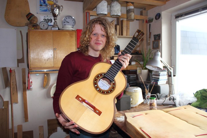 DER JUNGE MIT DEN GITARREN: STEVEN DEN TOOM