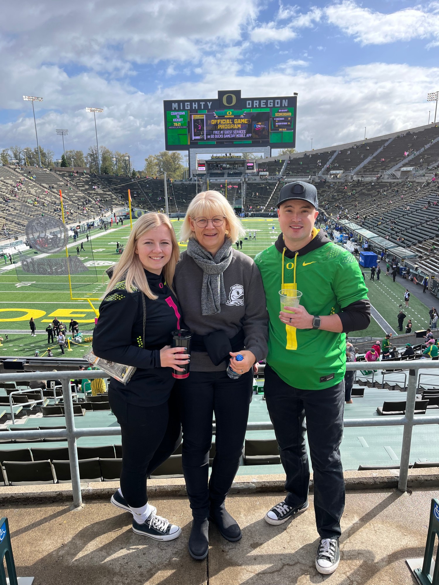 „GOODBYE SAUERLAND PART VI“ – ANNA IN OREGON